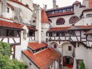 Best Things To Do In Transylvania: Bran Castle And The Legend Of ...