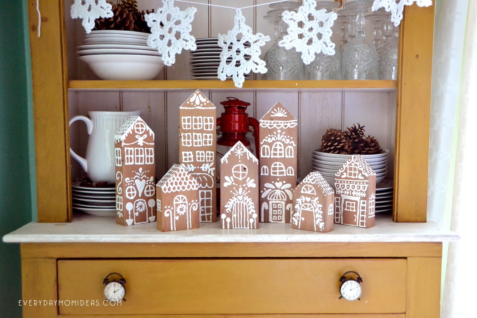 DIY Christmas Village Houses: 30 Magical Tutorials To Try This Year ...