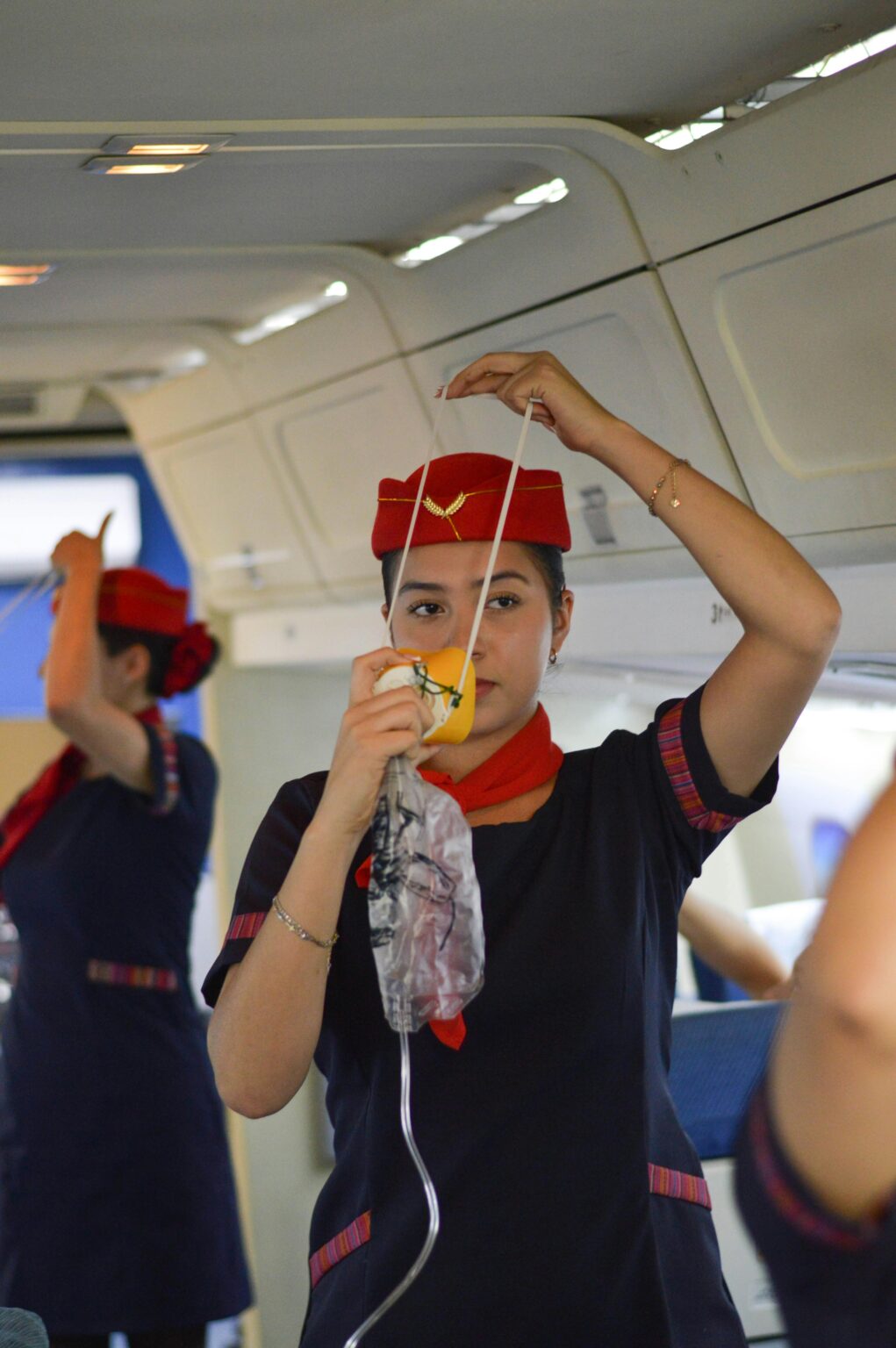 10 Things You Didn’t Know About In-Flight Safety Procedures - Glory of ...
