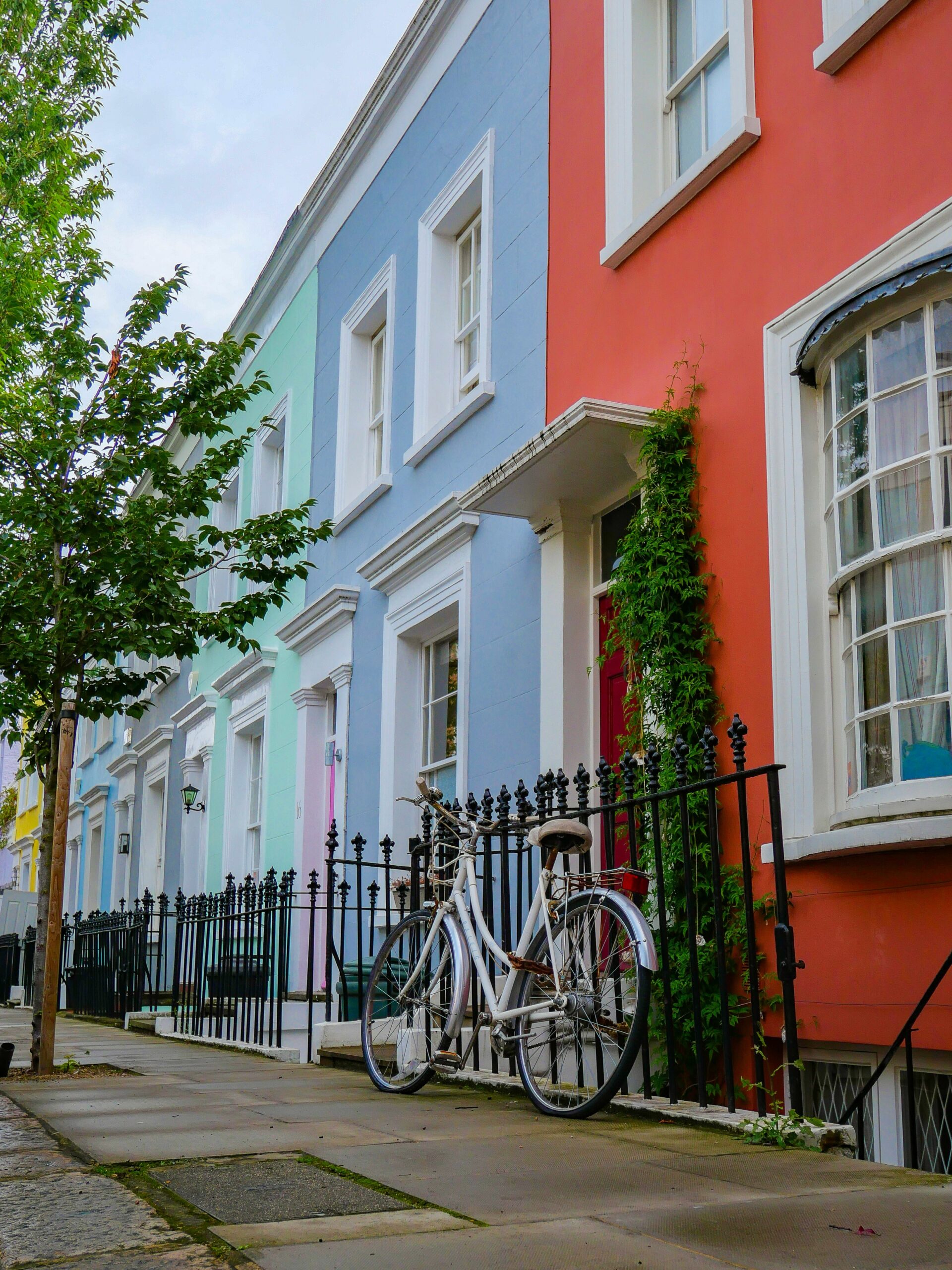 A Romantic's Guide To London - Glory of the Snow