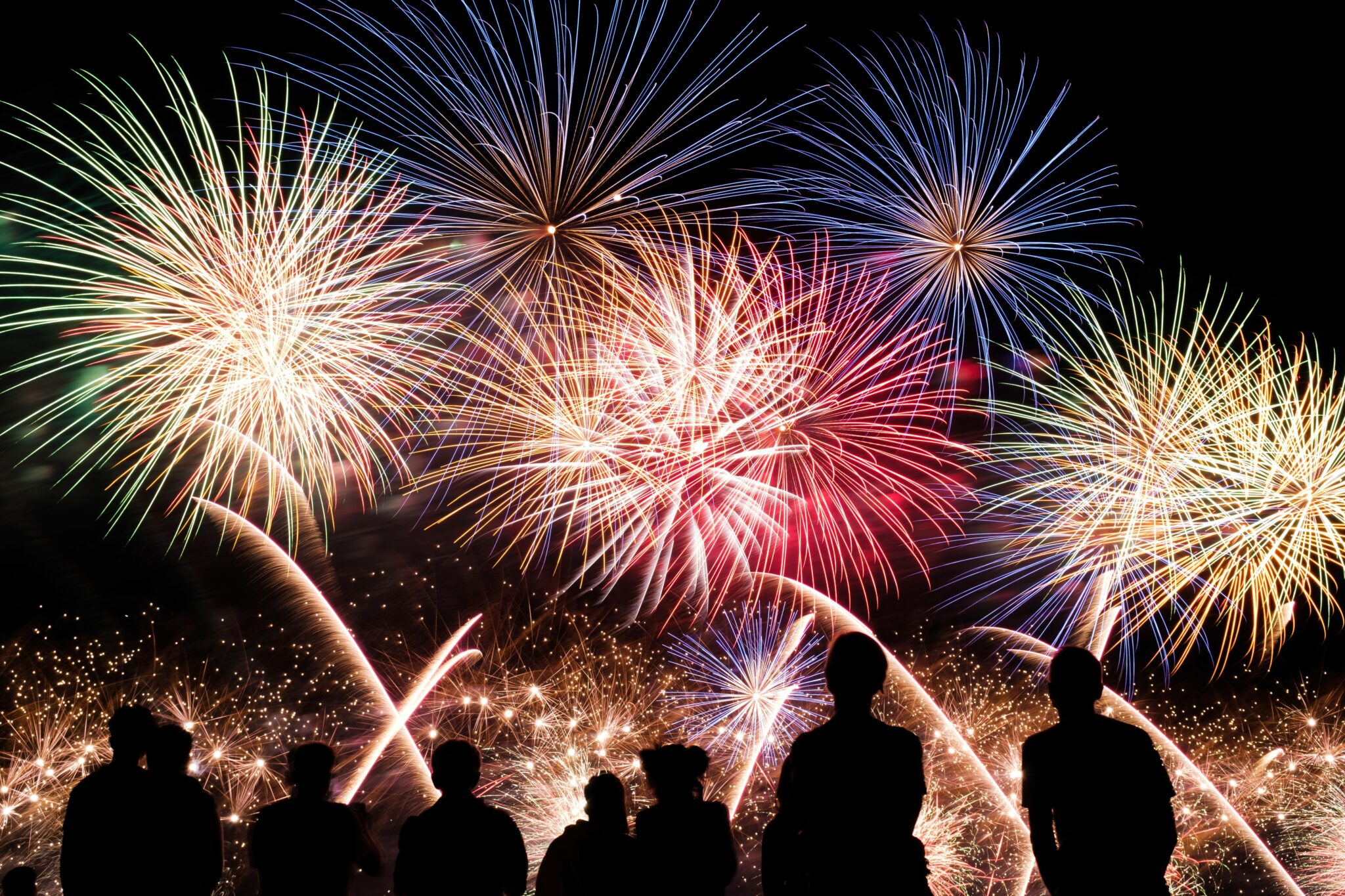 How Fireworks Bring Communities Together Every Year - Glory of the Snow