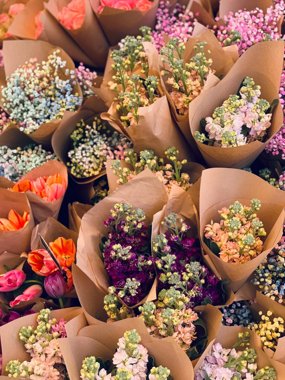 Types of Floral Arrangements – Bouquet Ideas, Forms & Basic Designs ...